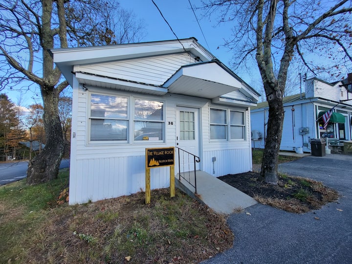 The Village Nook - Lake Arrowhead, ME