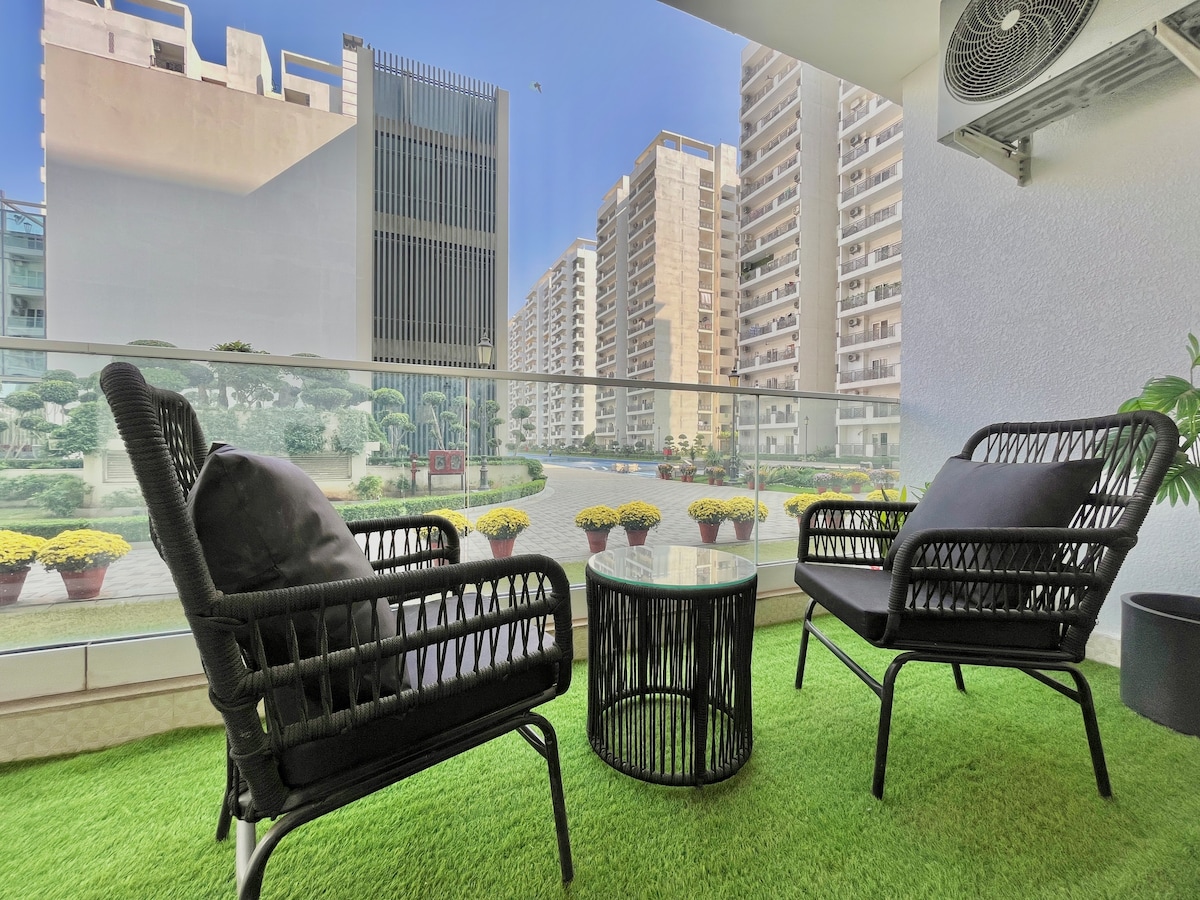 Ranbir Kapoor's Chic 1BHK in Ggn|Stylish|Spacious - Flats for Rent in ...