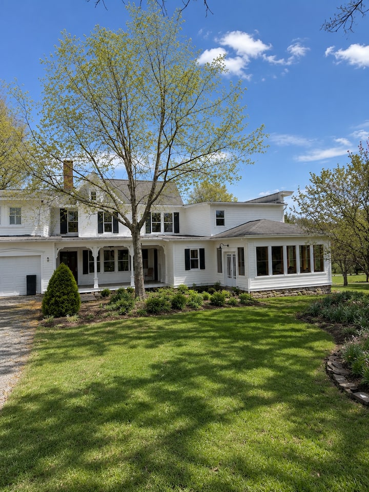 Victorian Farm House In Cooperstown - Cooperstown, NY