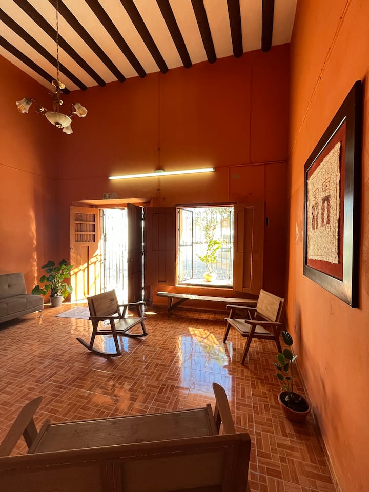 Grandparents' Colonial House, Downtown Experience - Valladolid, Mexico
