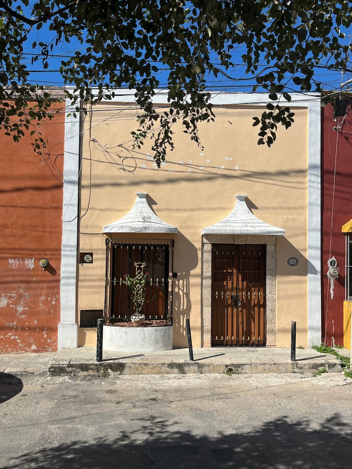Grandparents' Big House, Many Friends Or Families - Valladolid