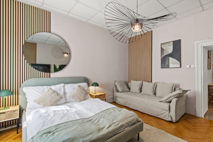 At Danube I 2-br I Close To Metro I Fast Wifi - 維也納