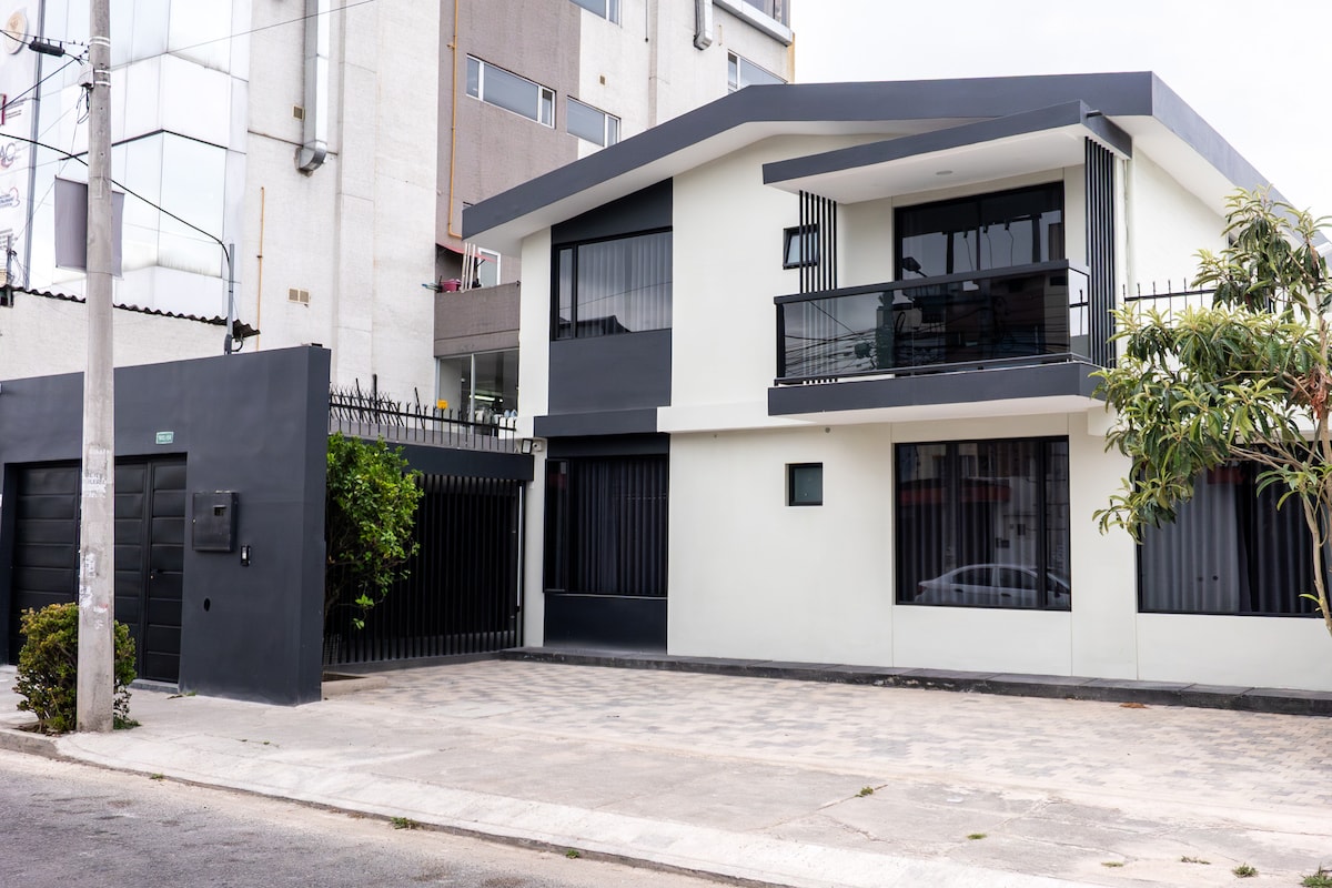 Comfortable room with WiFi central parking 102 - Airbnb