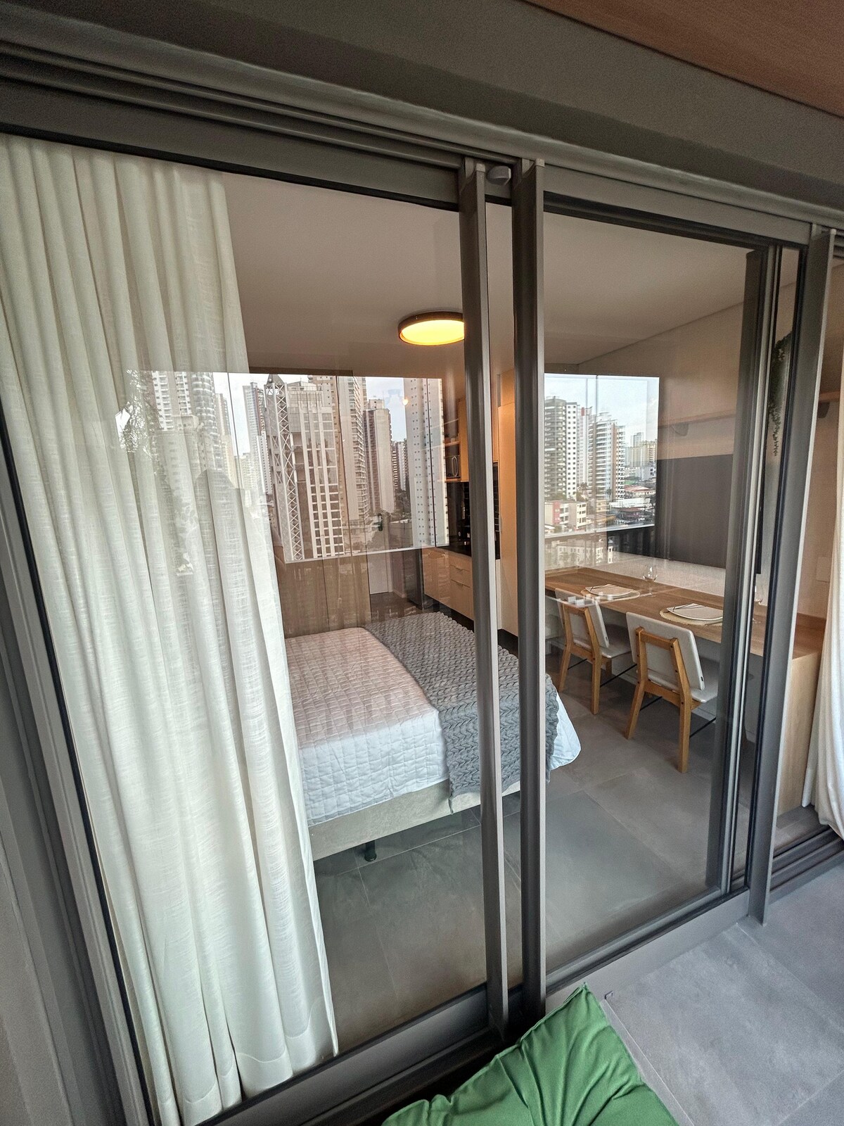 Estudio moderno y acogedor con cocina y ajuar - Apartamentos en alquiler en São Paulo, São Paulo ...