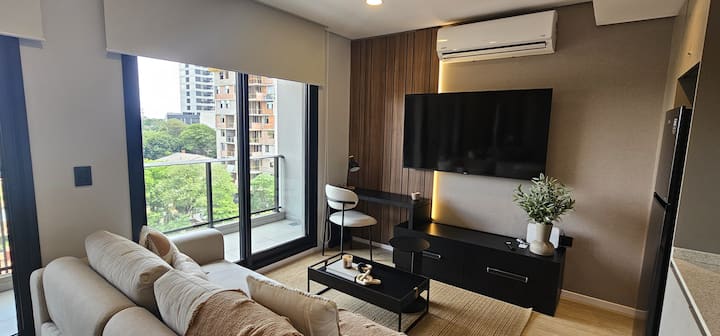 Luxury Apartment Blocks From The Shopping Malls #5 - Asunción