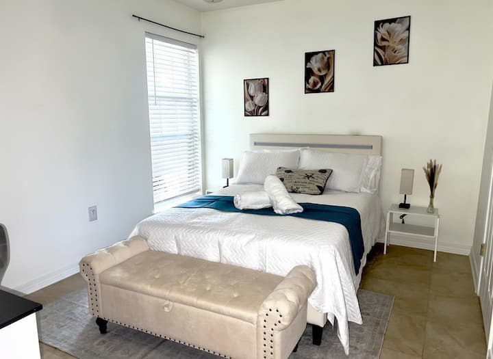Quiet Private Room (No Wifi/tv) – Milton - Milton, FL