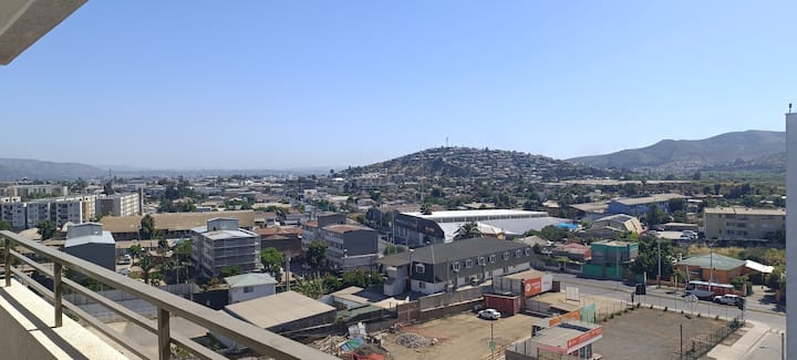 Luminoso Departamento Con Vista En Quillota - Quillota