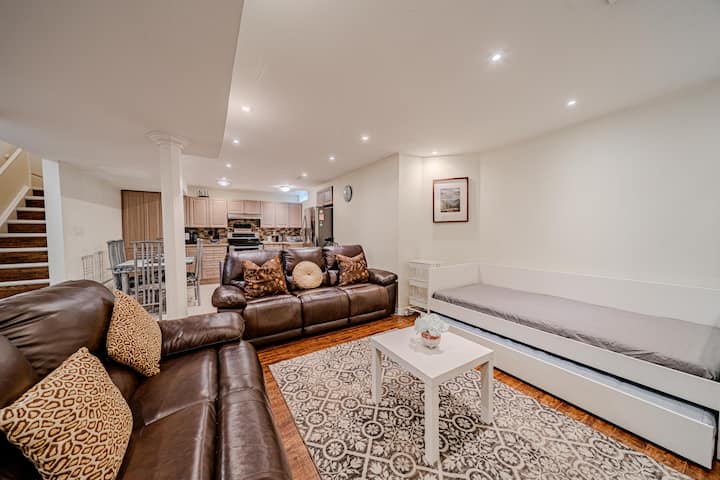 Spacious 2-bedroom Apt In A Great Neighbourhood - Pickering