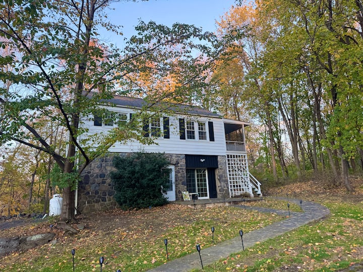 Perfect Nyc Getaway In The Hudson Valley - Bear Mountain, NY