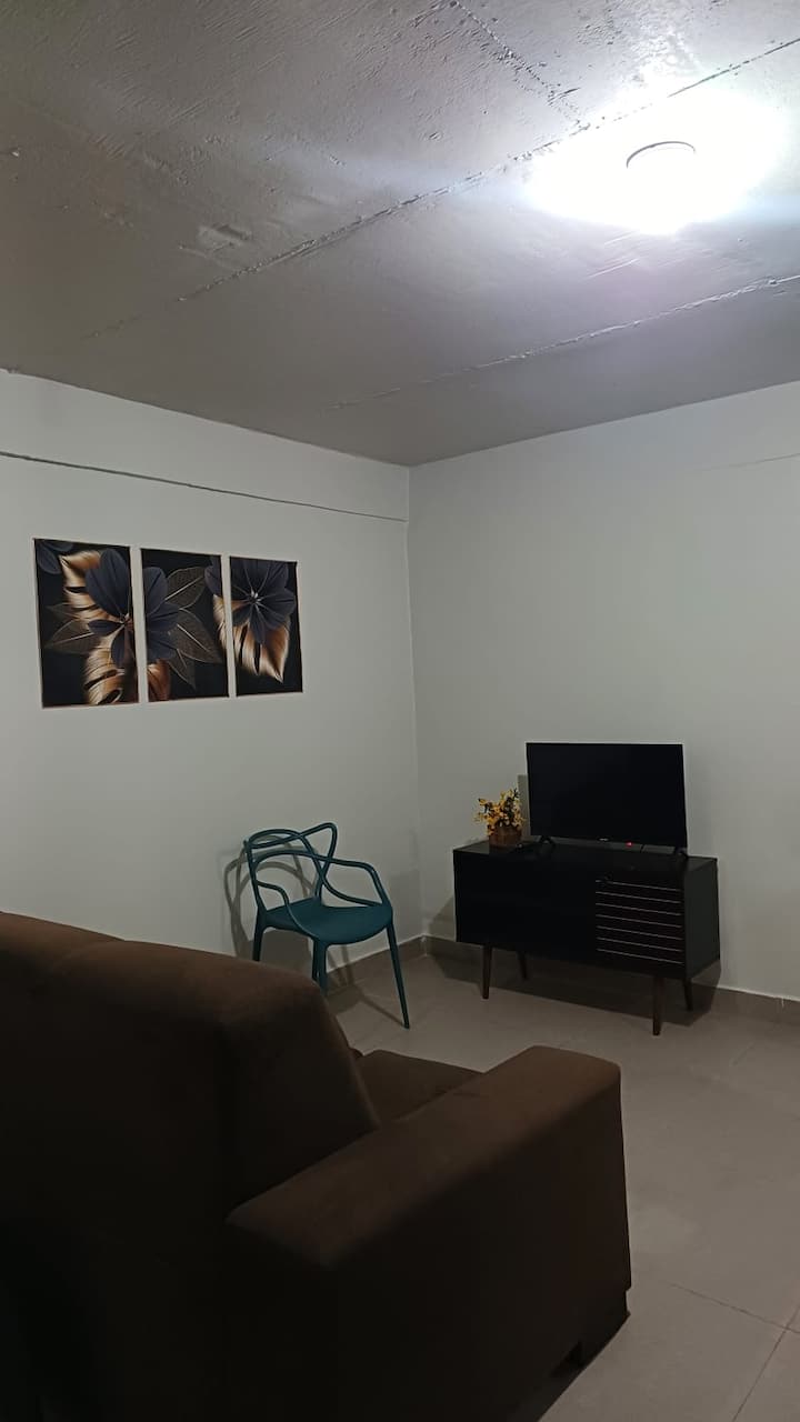 Seu Cantinho Em Brasília, Em Frente Ao Cicb! - Brasília