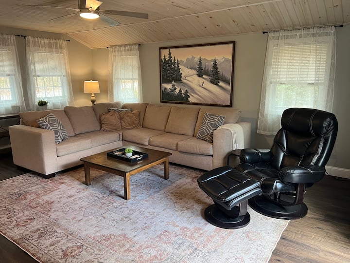 North Conway Ranch With Mountain Views - North Conway, NH