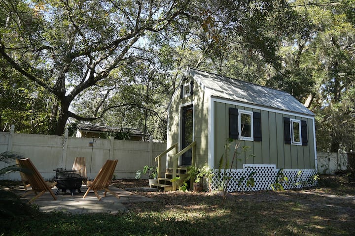 Swamp Hideout - Gainesville, FL