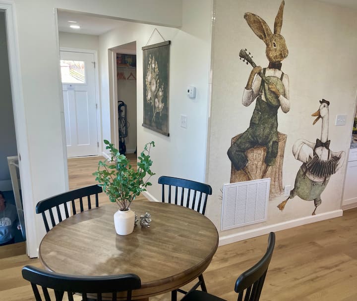 Pastoral Views! Storybook Cabin + Cedar Sauna! - Luray, VA