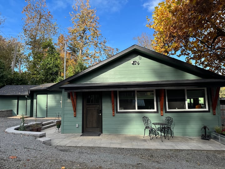 Country Cottage Close To Eugene - Cottage Grove, OR