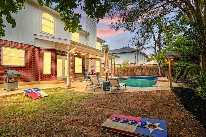 Family Friendly-heated Pool/spa-playhouse-gameroom - Leander, TX