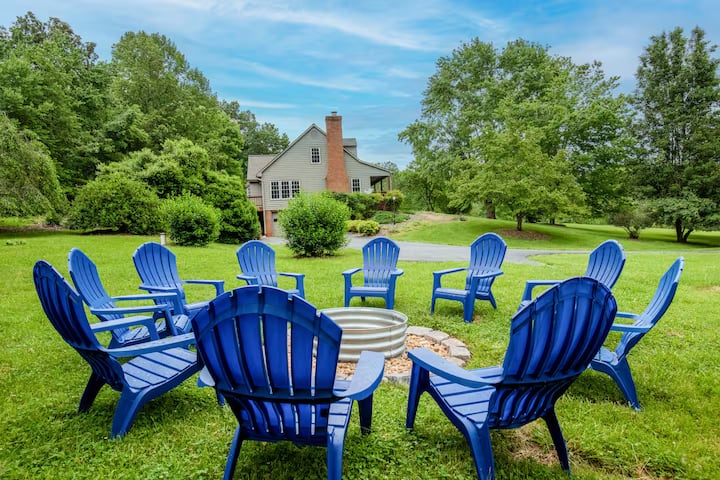 Faber Hilltop Escape- Near Routes 151 And 29! - Nellysford, VA