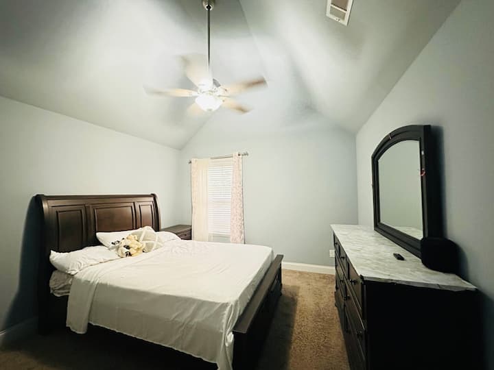 Elegance Abounds - Augusta, GA