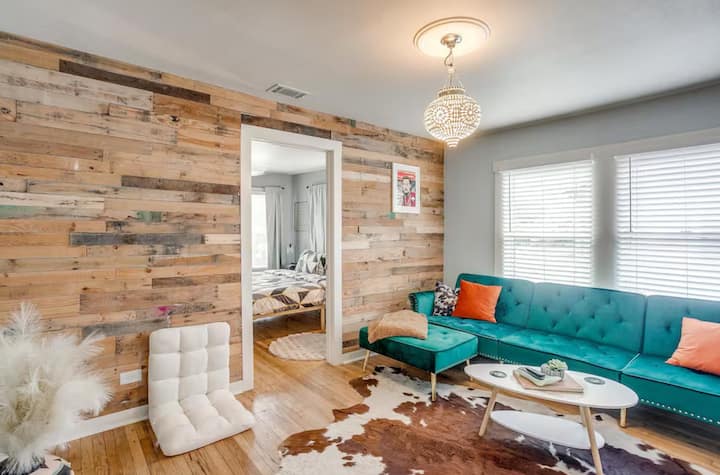 Downtown Fort Worth Loft Escape 2 King Bed - Fort Worth, TX