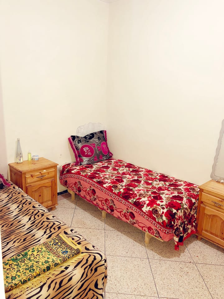 Appartement Familiale Propre Et Bien Placée - Rabat