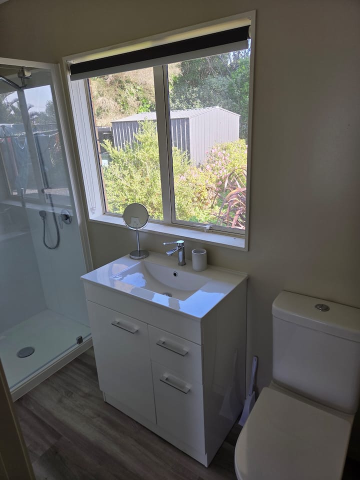 Perfect Place, Own Entrance, For Single Or Couple - Riverhead