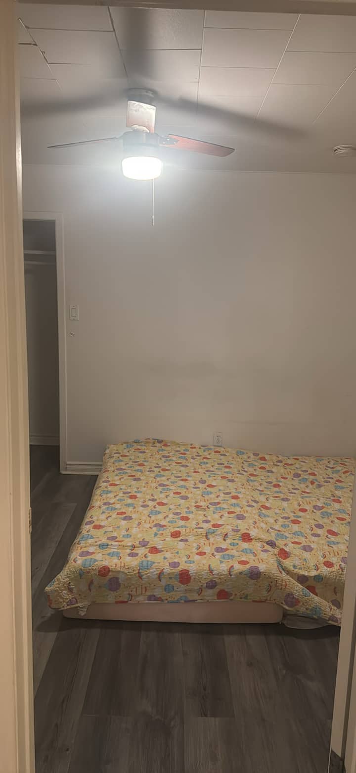 Small House With Enough Size Bedroom, And Peaceful - Timmins