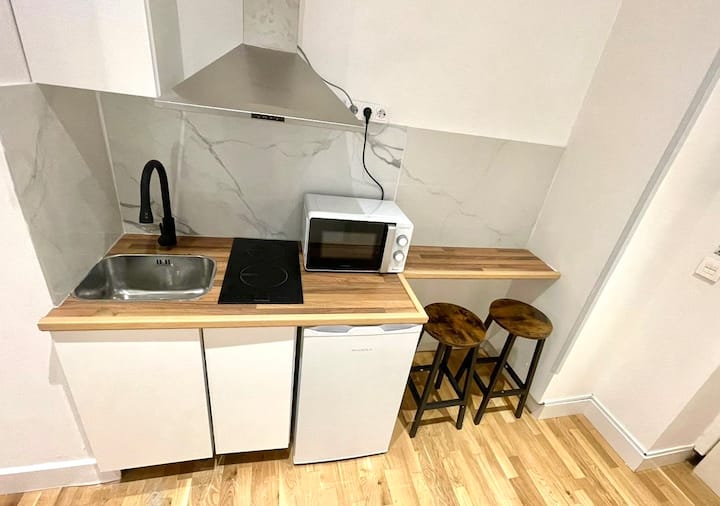 Apartamento-estudio En Centro/ac/cerca Playa - Barcelona