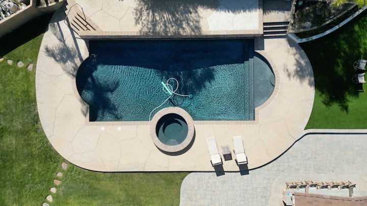 Sprawling Mansion On 5 Acres With Golf Simulator - Castaic Lake State Recreation Area, Castaic