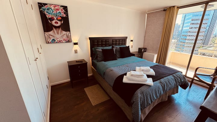 4 Huespedes, 2 Dormitorios, 2 Baños Las Condes. - Las Condes