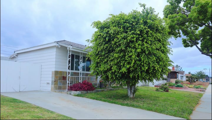 Private Guesthouse New Modern With Free Parking - Hawthorne, CA
