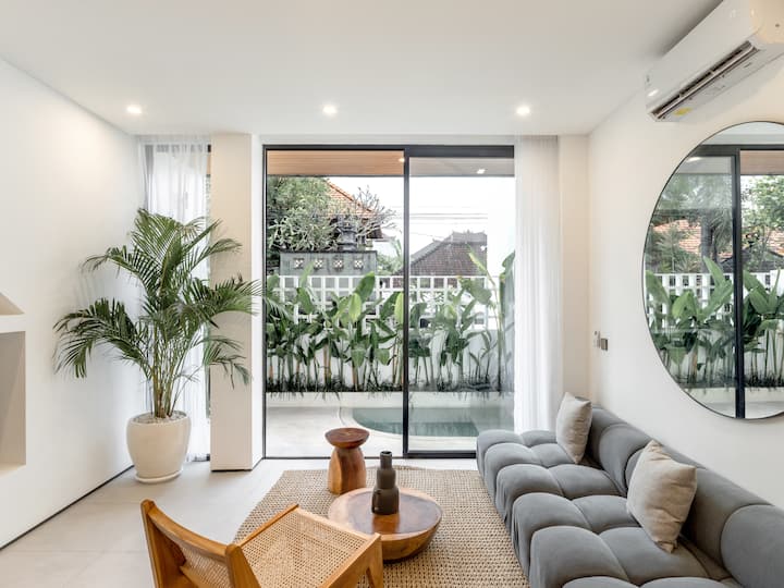 Luxury 1 Bed Apartment With Private Pool In Berawa - Canggu