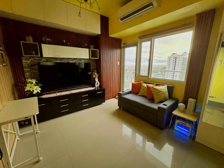 Eleve Suites Grass Residences
A Home In The Sky - Quezon City