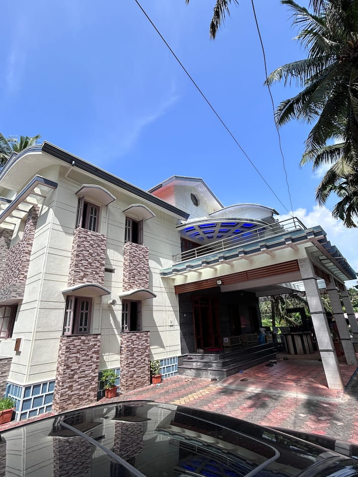 Spacious 3bhk Luxury Stay Near Nature And City - Kundapura