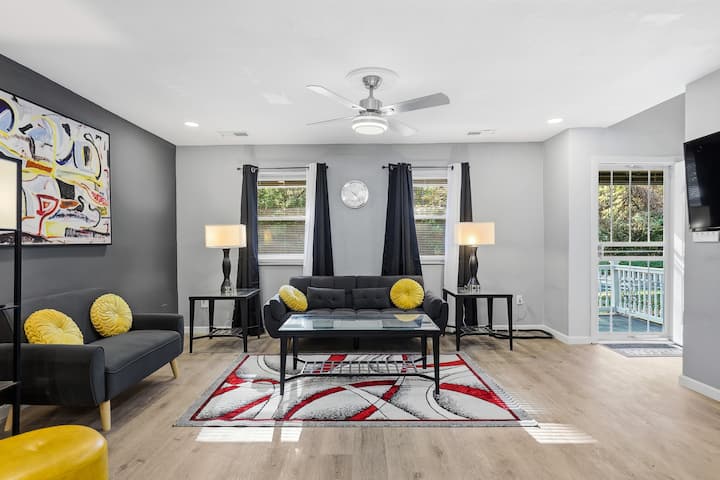 The Perfect Getaway - Belleville, IL