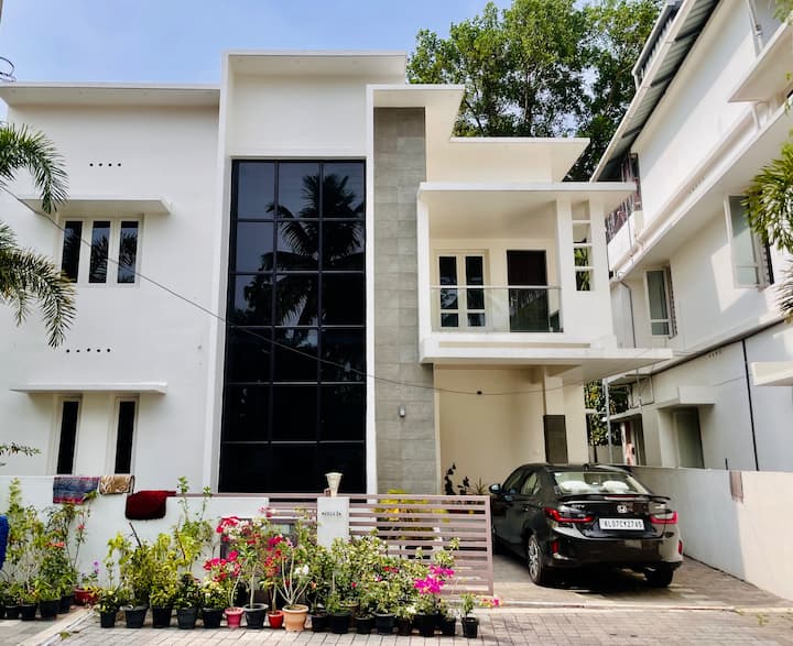3bhk Furnished Villa Near Aster And Amrita Kochi - Kochi, India