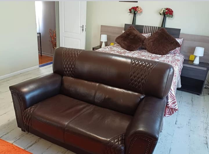 Serene On 5 Cologne - Germiston