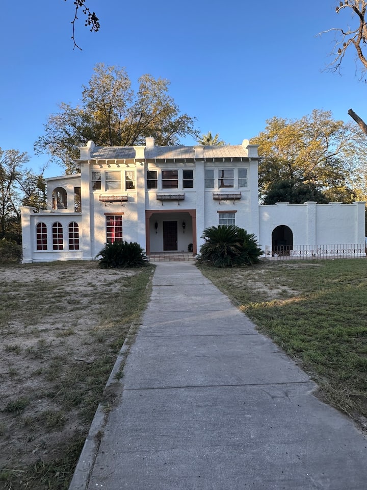 The Palms Of Del Rio - Del Rio, TX