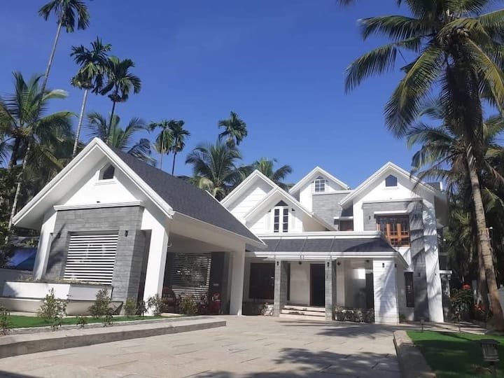 Devadaru Pool Villa - Mahe