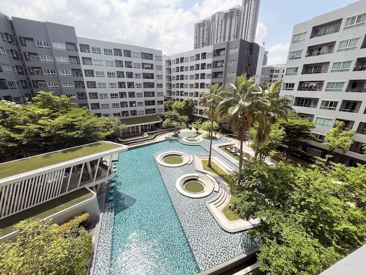 Comfy 1br Near Bts + Pool, Gym & Co-work - Phra Khanong