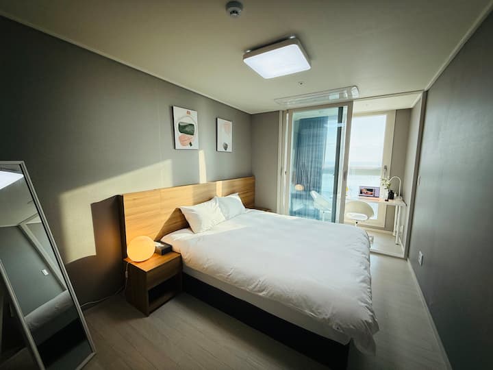 하버뷰 워케이션 아파트 #일출맛집 #편안한 오션뷰 #가족여행 #야외테라스 #감성숙소 - Gangneung-si