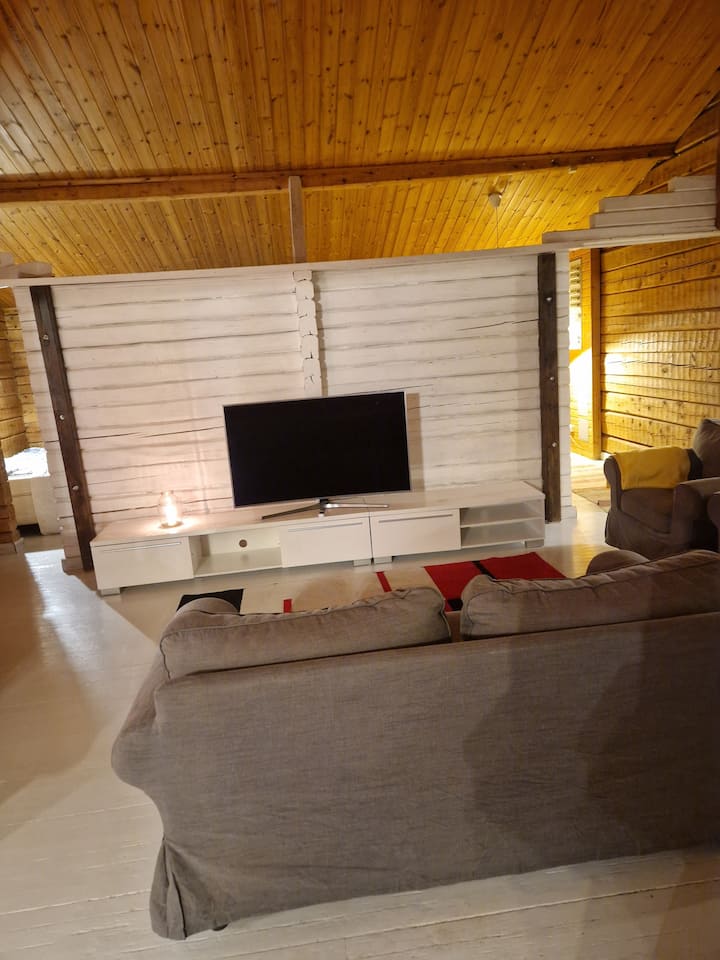 Hietajärven Helmi, Pieni Huvila - Joensuu