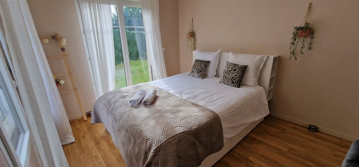 Le Patio - Lumineux - 2 Chambres / Jardin /Roissy - Ermenonville