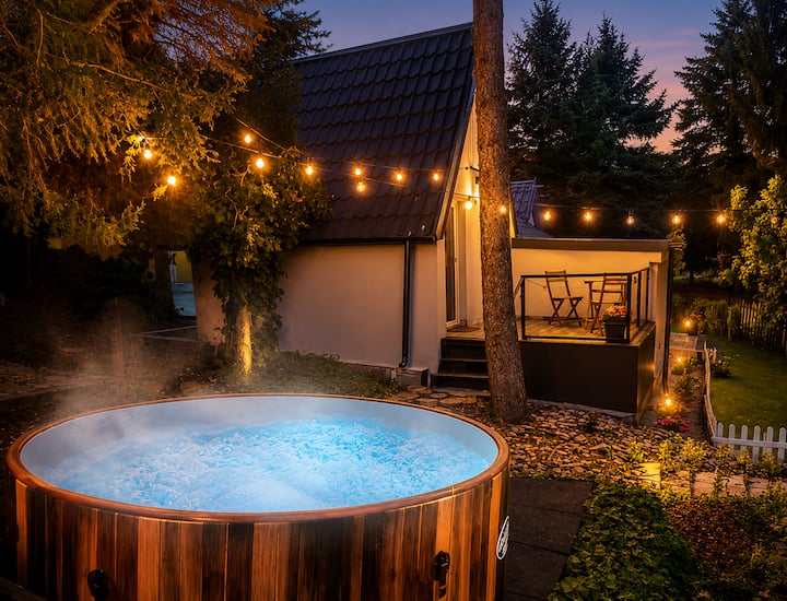Romantic Hideaway W/ Jacuzzi Near Budapest - Hongrie
