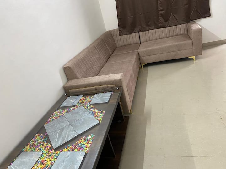 2 Bhk Apartment At Thaltej Cross Rd, Metro Station - Ahmedabad