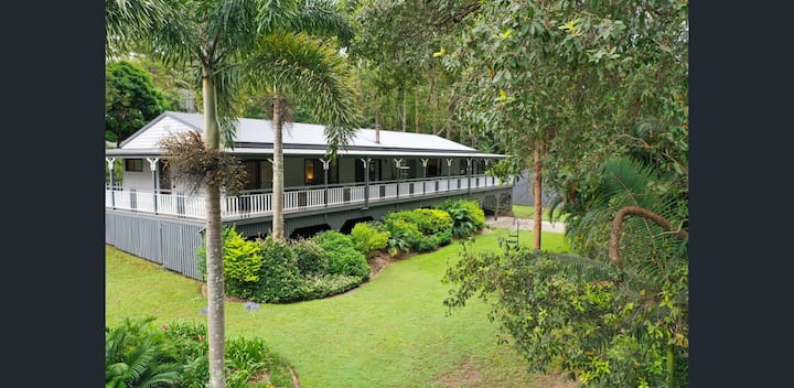 The Ultimate Hinterland Hideaway. Minutes To Beach - Queensland