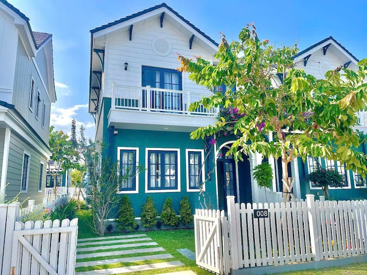 Biệt Thự 4pn, 5 Giường, Kế Ngay Hồ Bơi, Gần Biển - 베트남