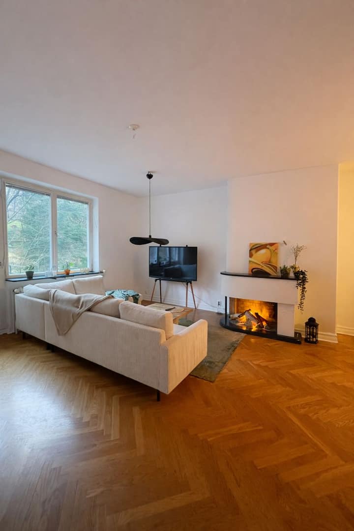 Toppläge Granne Med Liseberg & Universeum - Göteborg