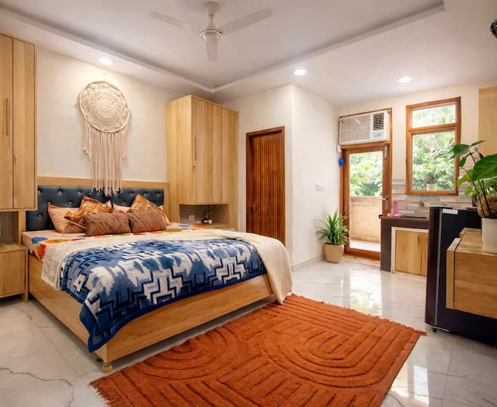 Studio ÉClat - Attached Balcony | Superhost - グルガーオン