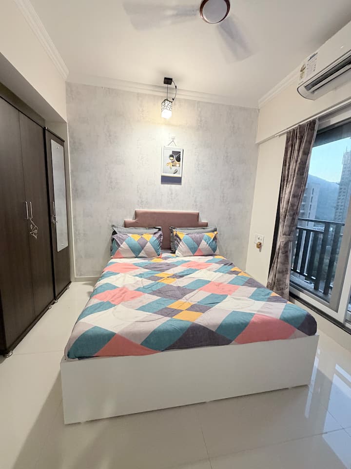 Brand New Fully Equipped 1bhk Apt With Balconies - Thane