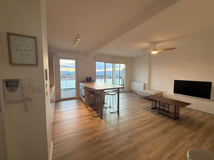 Vue & Terrasse _ Appartement Lumineux – Fréjus - Lac de Malpasset