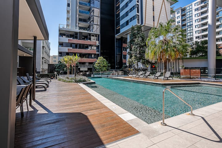 South Brisbane 1 Queen Bed 1 Carpark - Brisbane